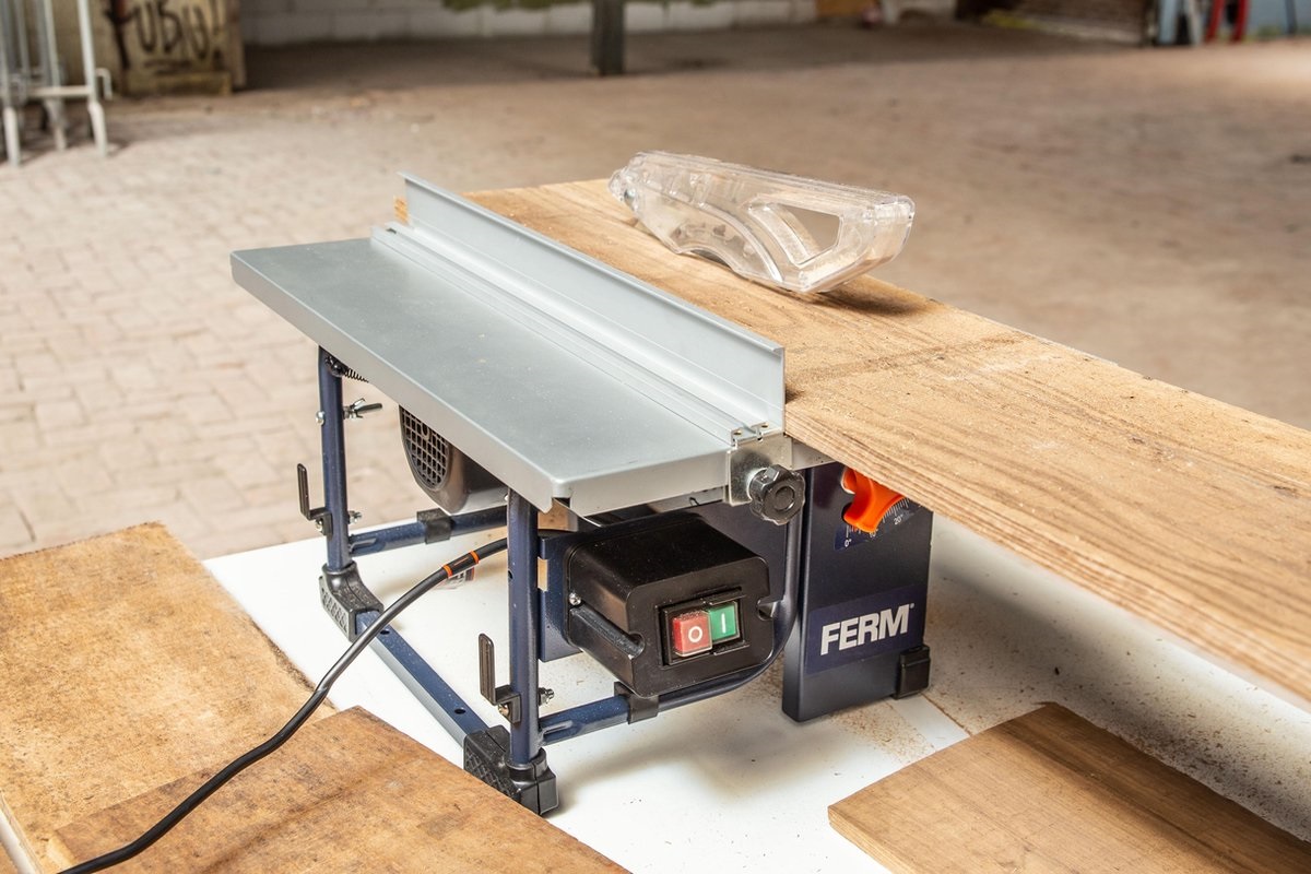 Ferm zaagtafel review - Zaagspecialist.nl